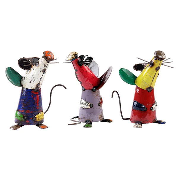 Barnyard Three Blind Mice — Wind Surf and Sail Pools